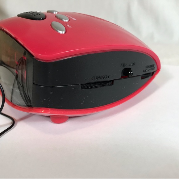 Durabrand | Wall Decor | Durabrand Cr52 Amfm Radio Alarm Clock Pink ...